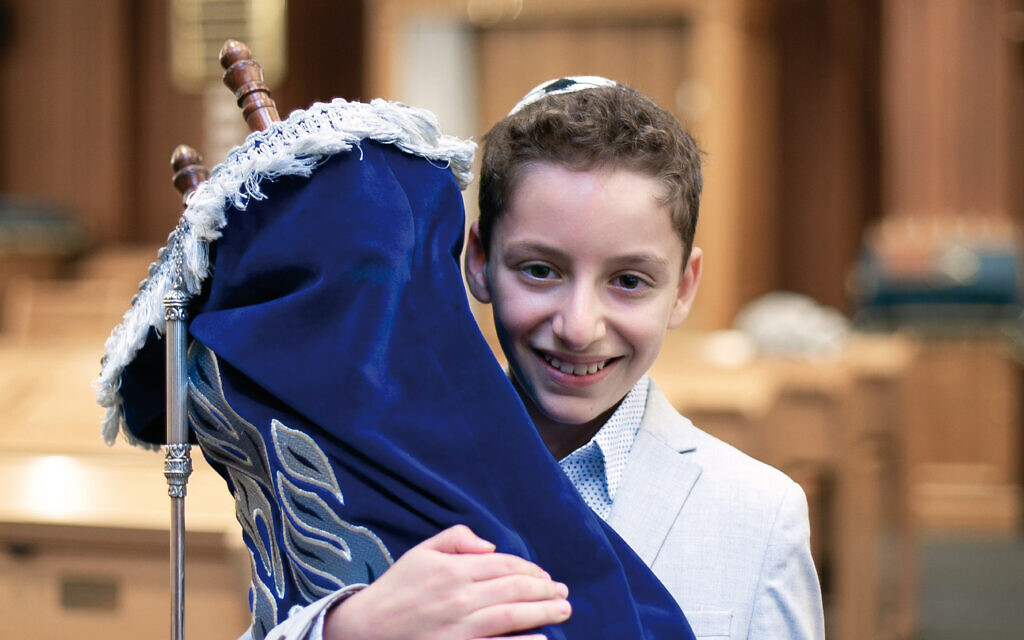 Real Bar/Bat Mitzvahs: Seth Gillis – The Australian Jewish News