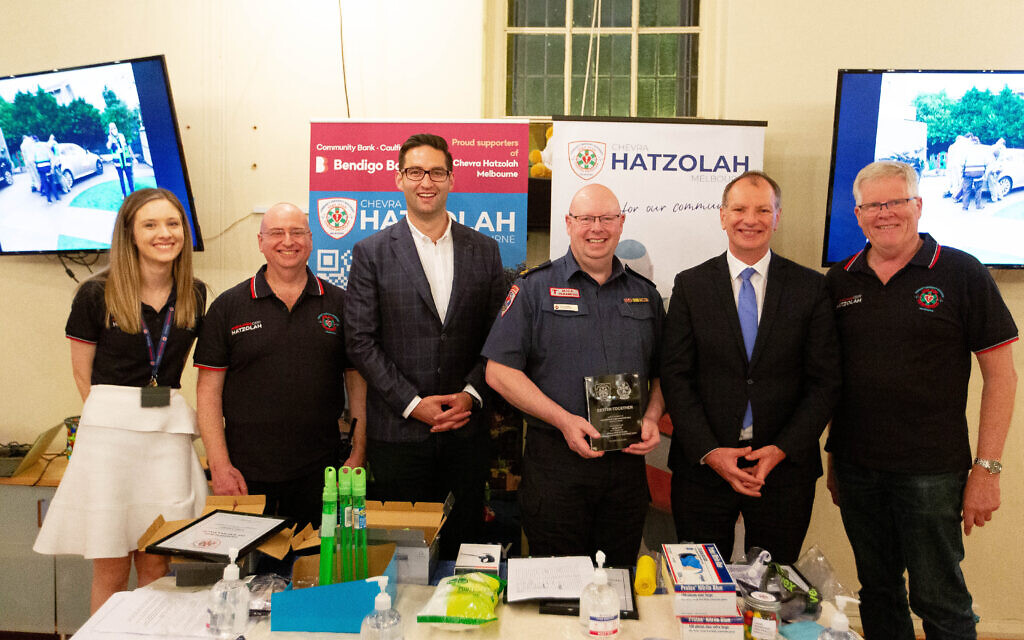 Confronting COVID with Ambulance Victoria – The Australian Jewish News