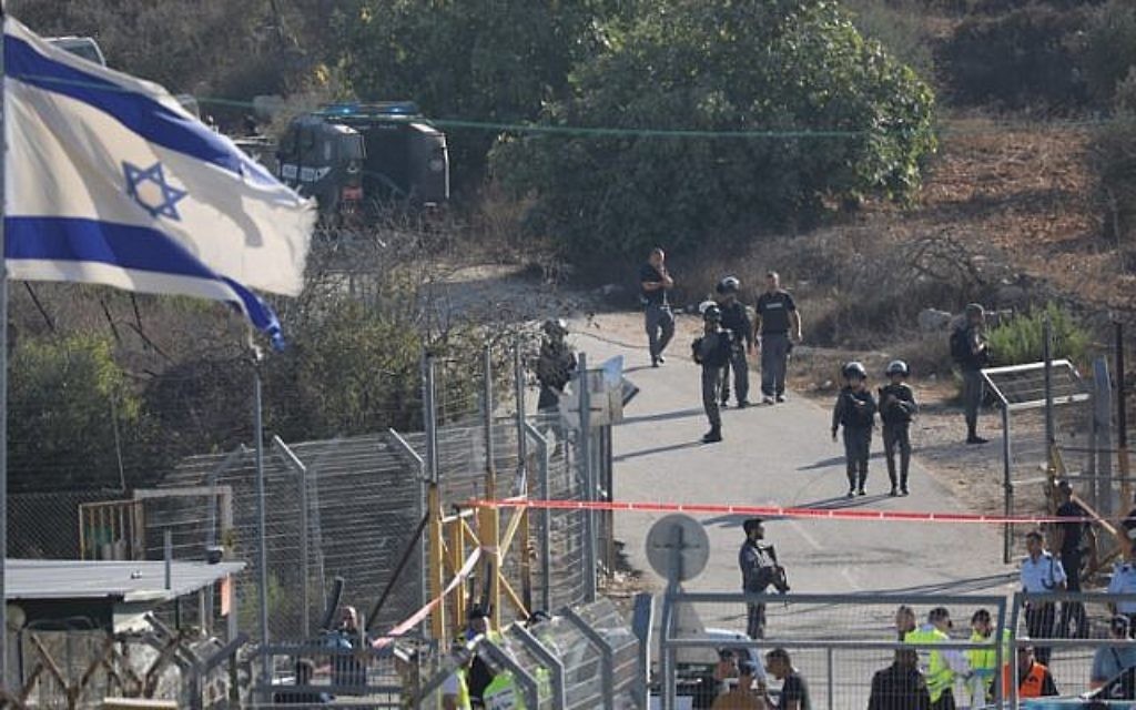 Réactions après l'attentat terroriste à Har Adar - The Times of Israël