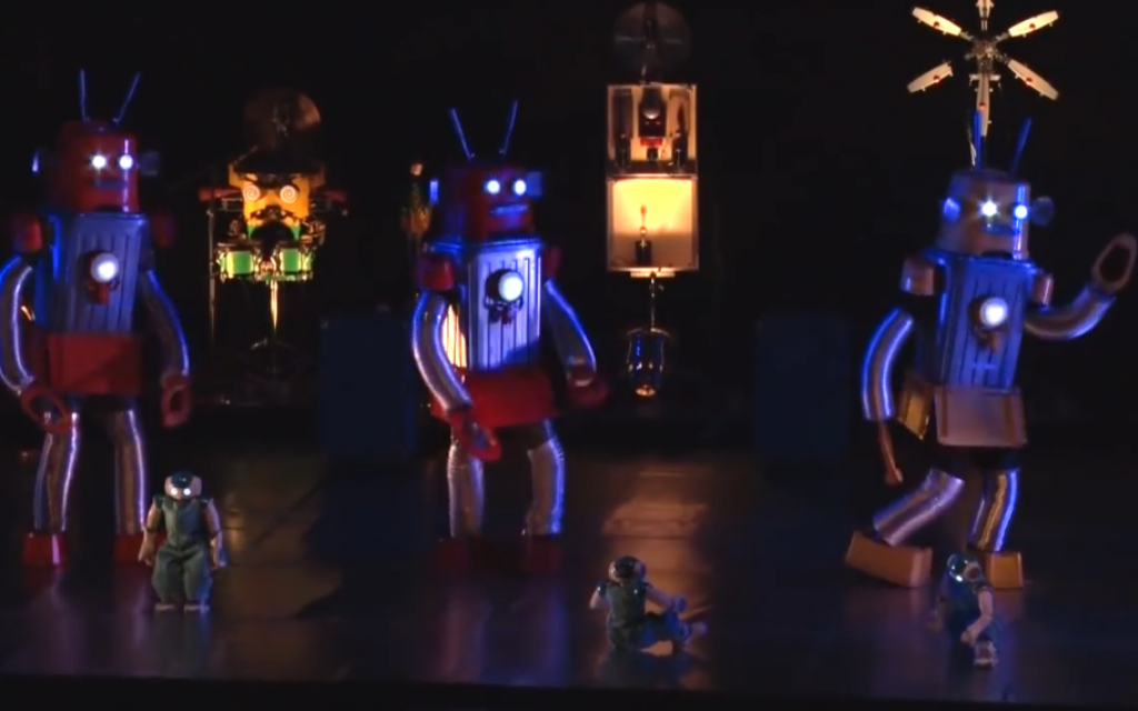 Robot, la chorégraphie mêlant danseurs et robots en scène à Tel Aviv ...