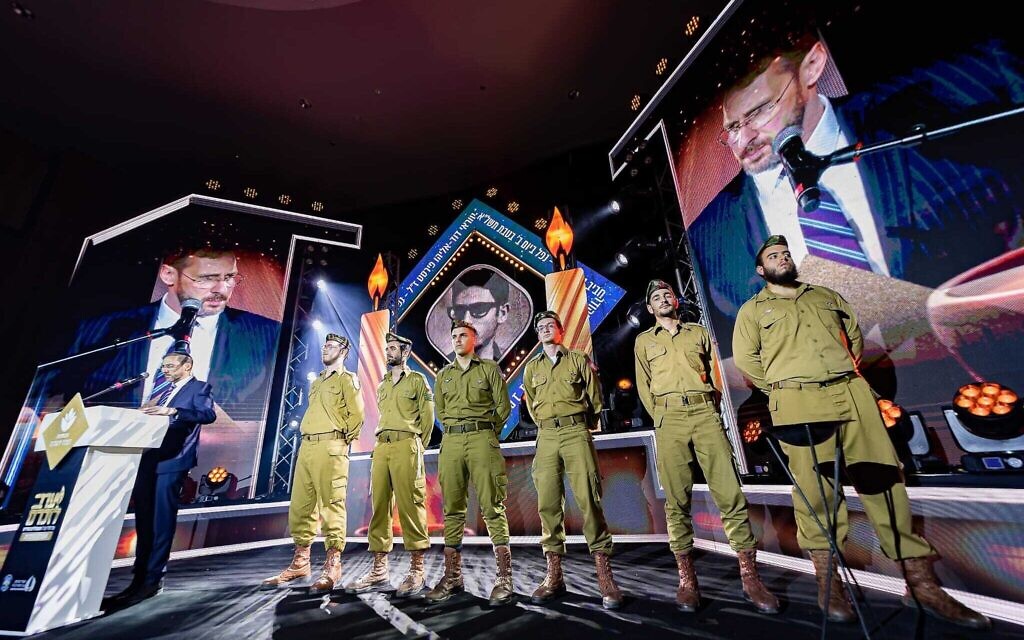 Plus de 1 200 personnes rendent hommage aux soldats haredim tombés au ...
