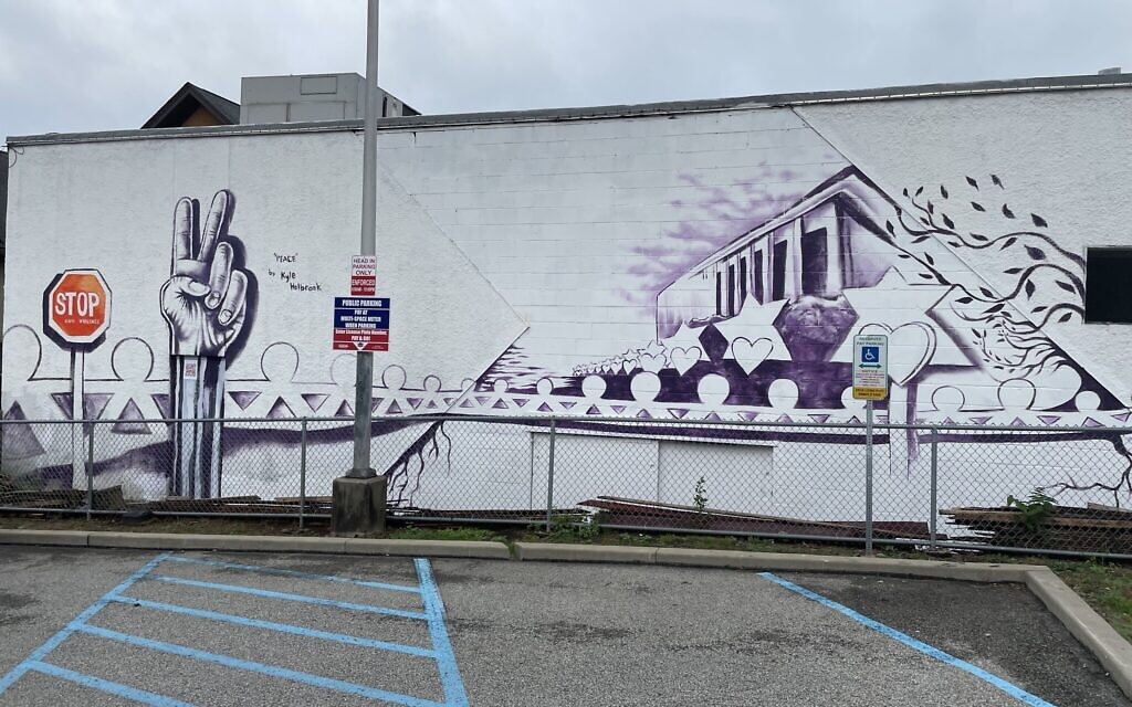 Artist Kyle Holbrook unveils memorial mural in Squirrel Hill | The ...