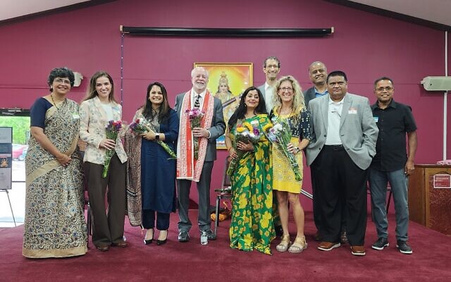 Passover meets Holi: Pittsburgh event brings Jewish and Hindu neighbors ...