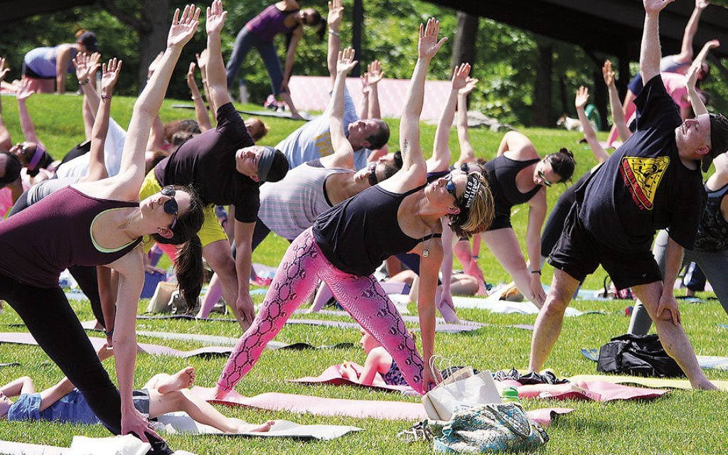 Yoga on the Green at the JCC | The Jewish Standard