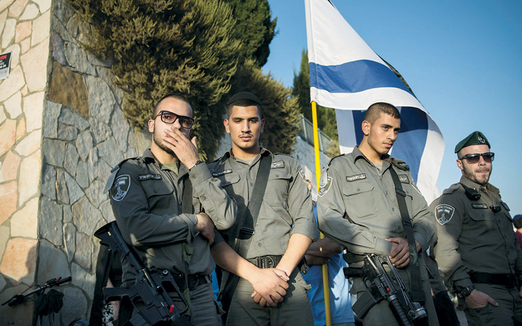 How Israel stays a ‘well-regulated militia’ with so many guns around ...