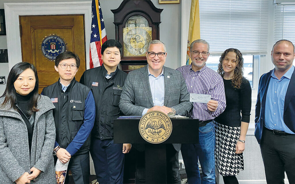Seoul Trading Asian Grocery donates $20,000 to a pair of Englewood ...