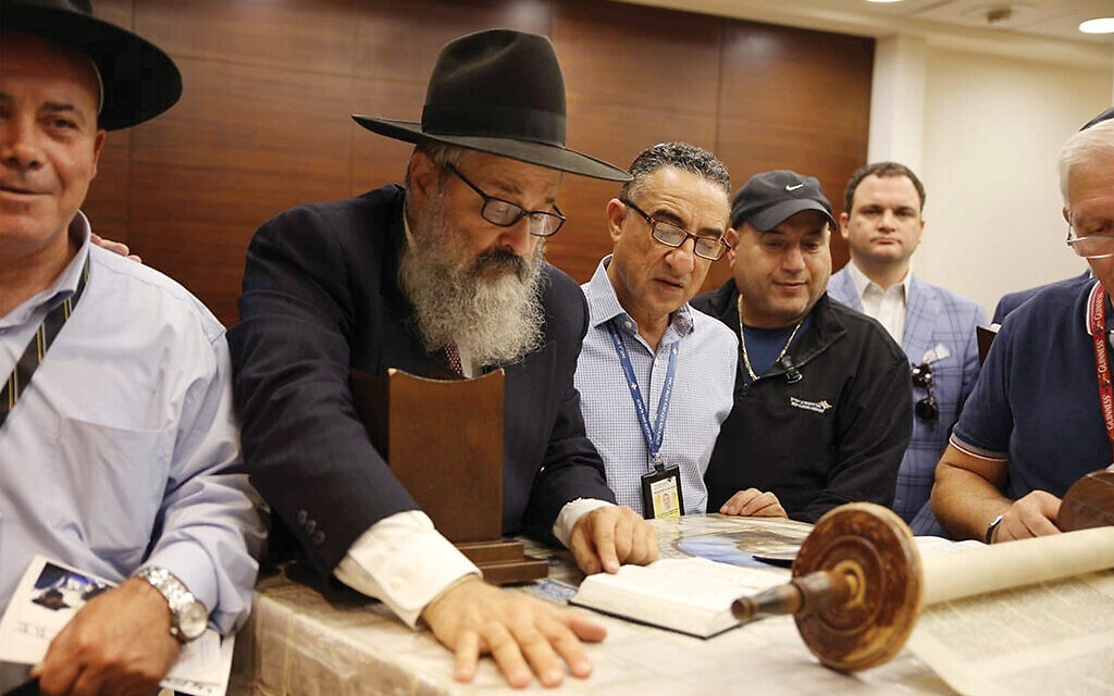 Shoah survivor donates Torah to airport synagogue | New Jersey Jewish News