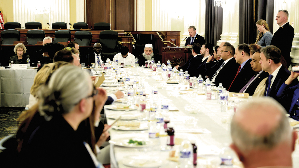 Jews and Muslims come together at congressional Passover seder | New ...