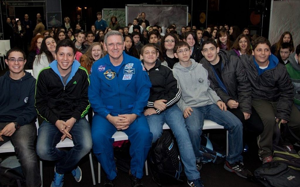 'Spaceman' Bill McArthur gives Israeli kids firsthand mission report ...