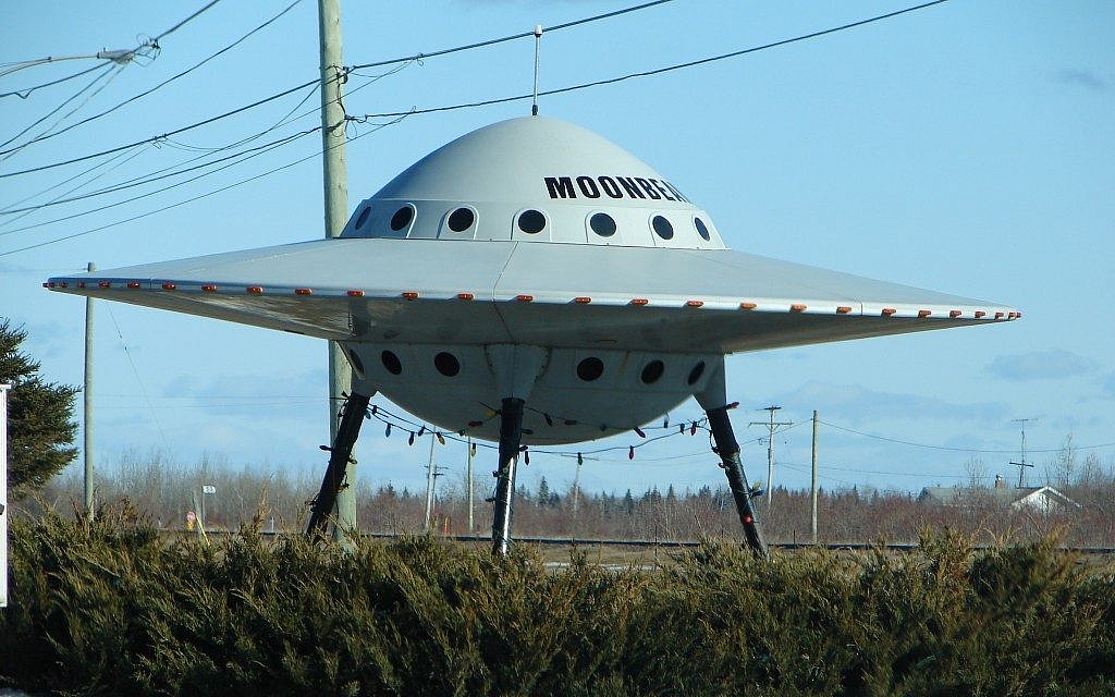 Glowing streak spurs UFO fears | The Times of Israel