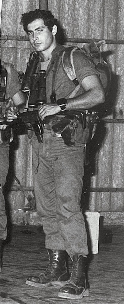 Benjamin Netanyahu Young Benjamin Netanyahu Young