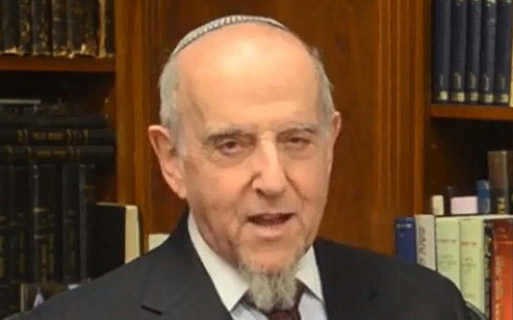 Manhattan rabbi backtracks on students hiding kippahs | The Times of Israel