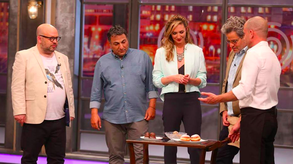 Celeb chef helps raise money for holiday meals | The Times of Israel