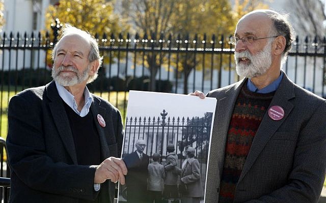 Sons of Ethel Rosenberg plead with Obama to exonerate their mother ...