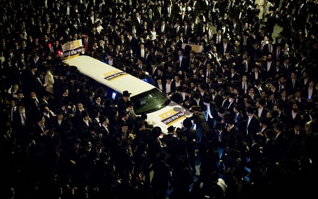 Ultra-Orthodox draft dodgers ride white stretch limo back to jail | The ...