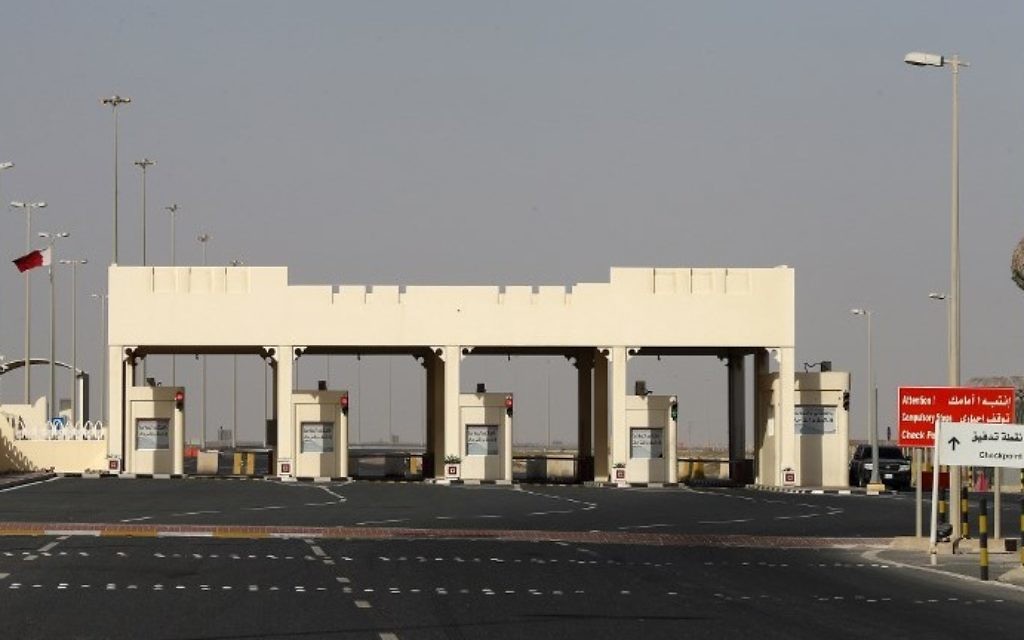Saudi king orders reopening of Qatar border to pilgrims | The Times of ...