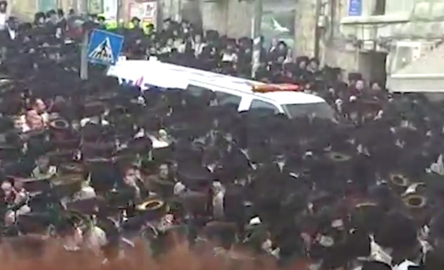 Haredi radicals grab body of drowned baby from ambulance during funeral ...