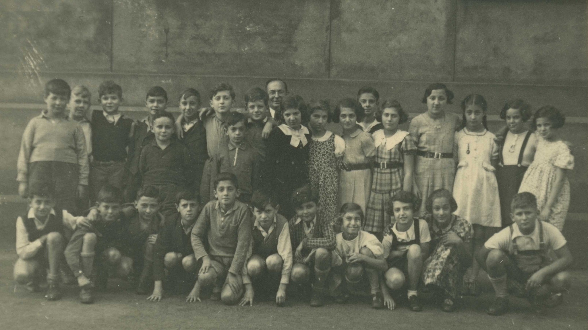 Online 1938 Projekt immerses pupils in turning-point year for German ...