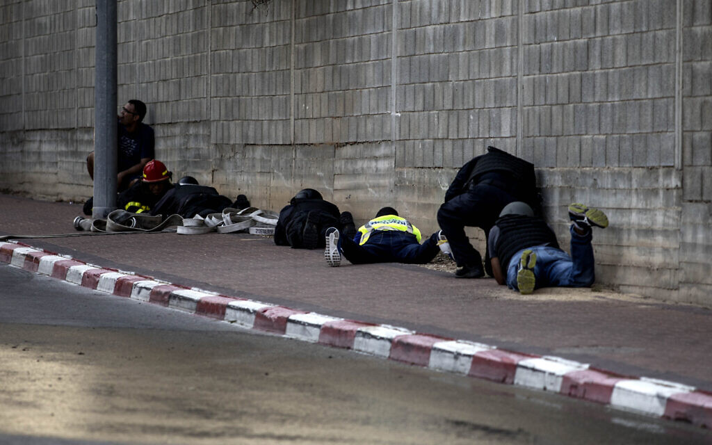 Gaza-area mayors slam 'failed containment policy,' demand unity ...