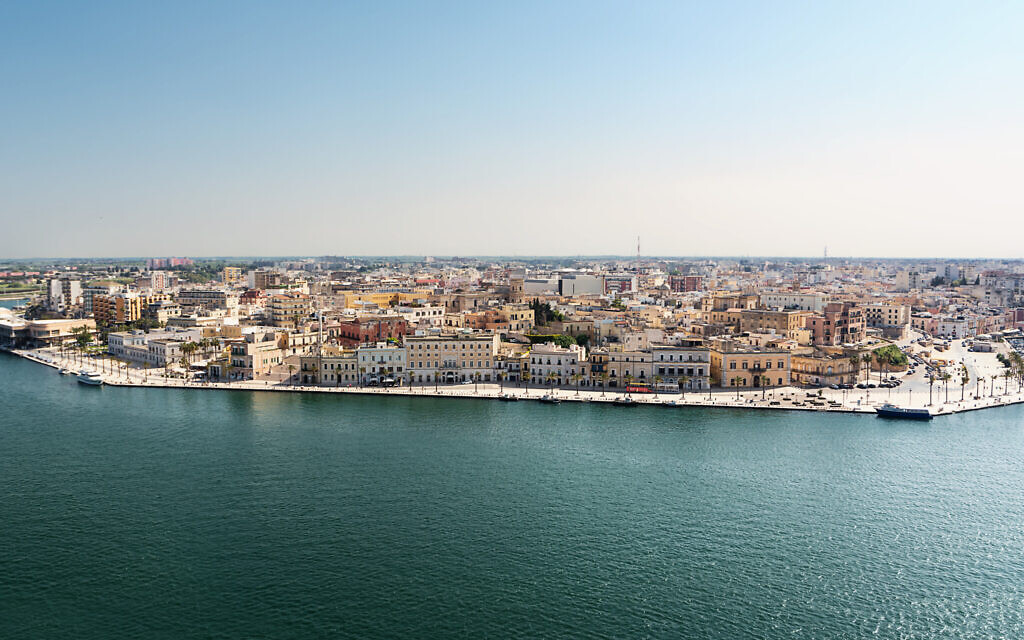 Tens of thousands evacuated in Italy as WWII bomb defused | The Times ...