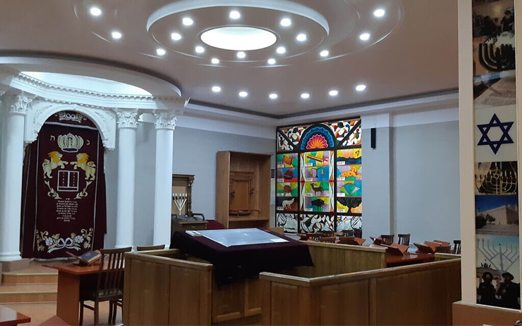 Uzbekistan Jews fight to save 124-year-old synagogue from demolition ...