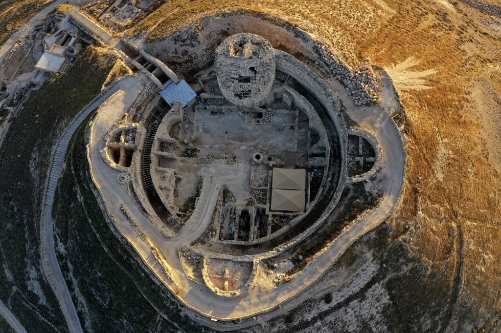 New parts of Herod's palace unveiled, including 300-seat personal ...