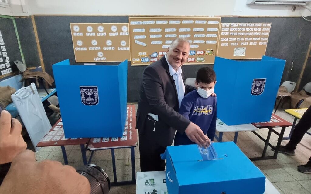 In northern Israel, Ra'am makes final push to cross election threshold ...