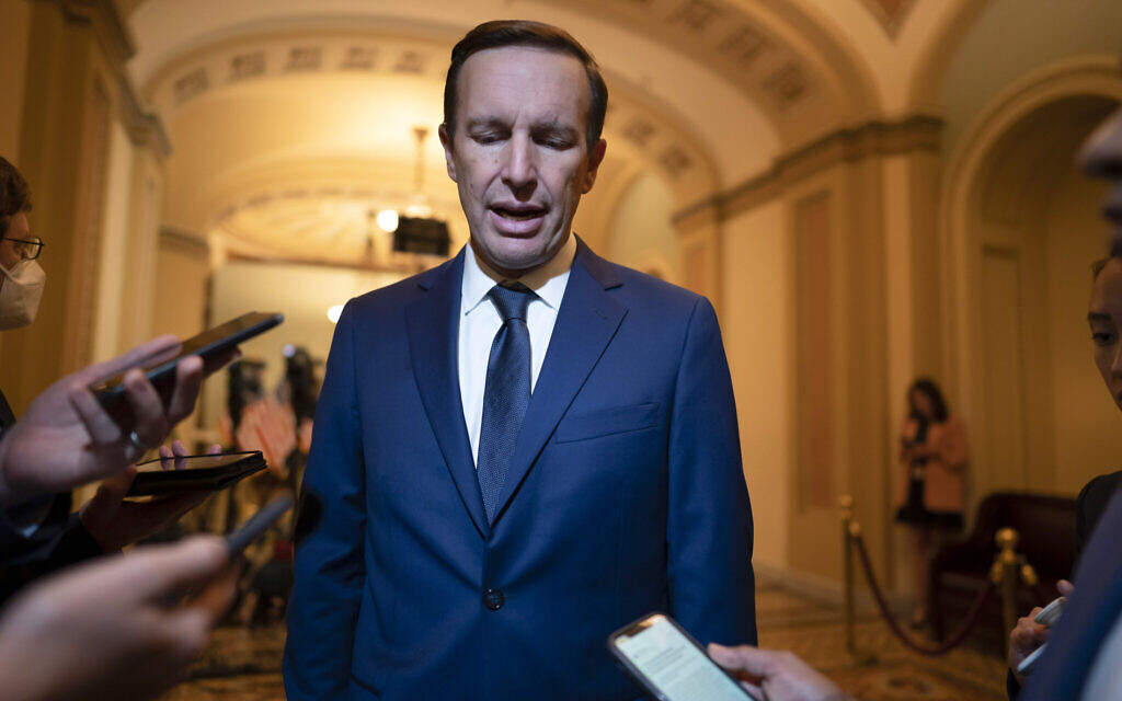 Democratic Senator Murphy condemns Israel's plan to expand settlements ...