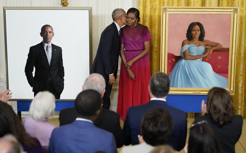 Obamas unveil their White House portraits | The Times of Israel