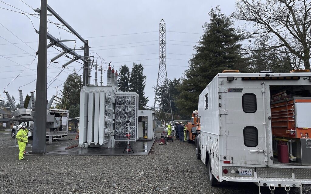 Fears of neo-Nazi campaign after attacks on US power stations | The ...