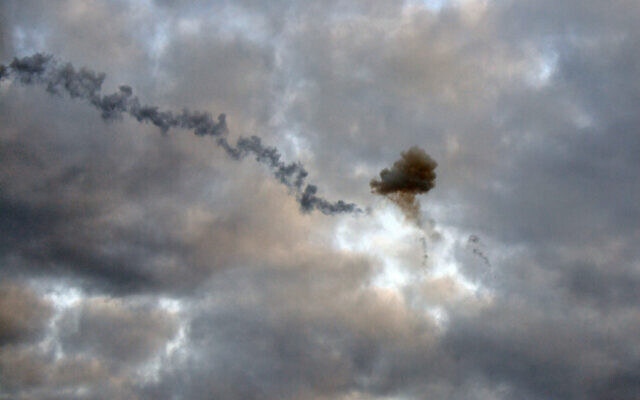 Russia launches fresh attack on Kyiv as European states pledge more ...