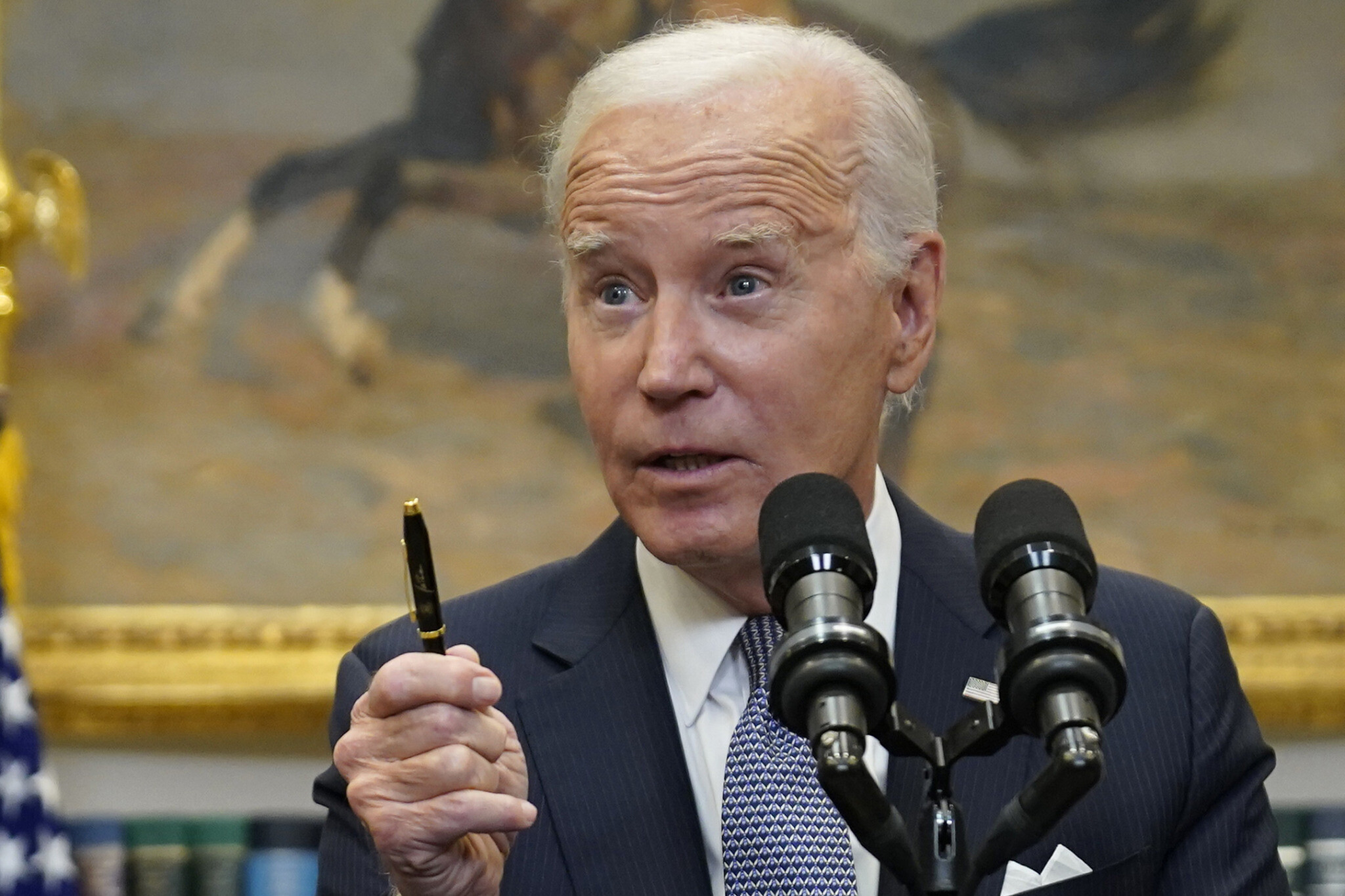 Biden Pledges New Student Debt Relief Plan Slams GOP After Supreme