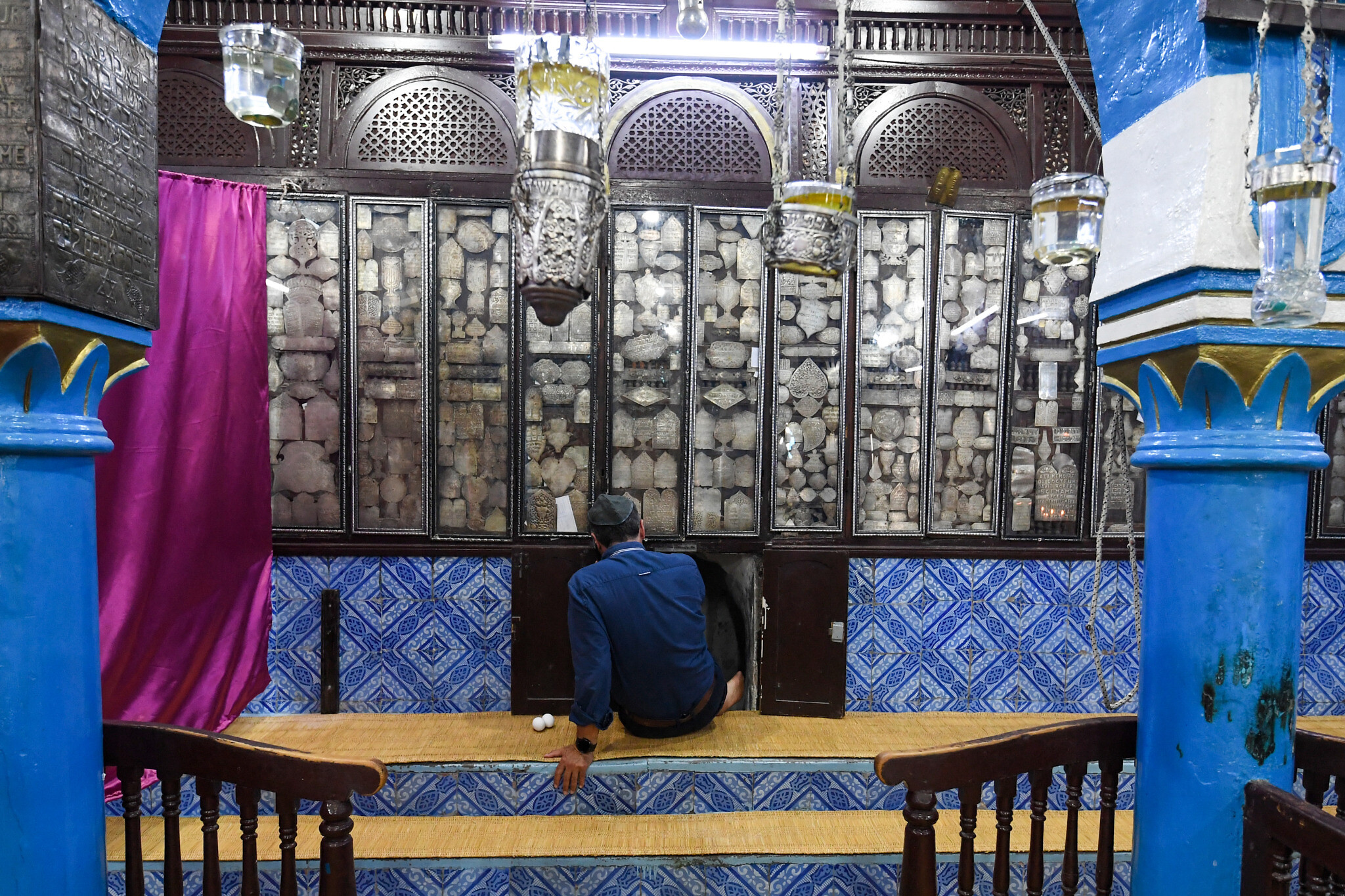 Diplomats pay respects in Djerba year after deadly attack on Jewish ...