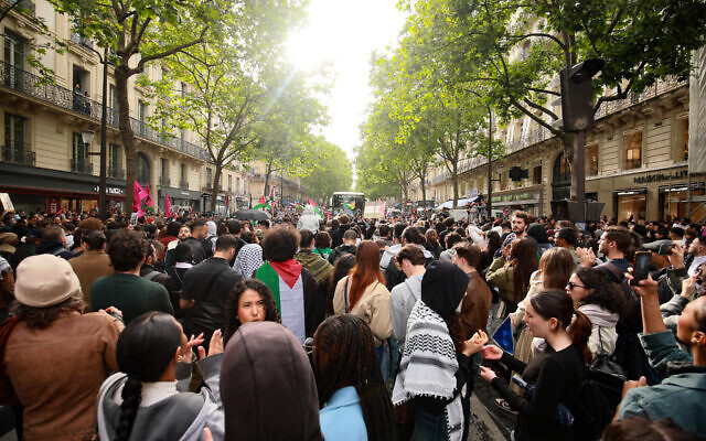Thousands in Paris demonstrate near Israeli Embassy after deadly Rafah ...