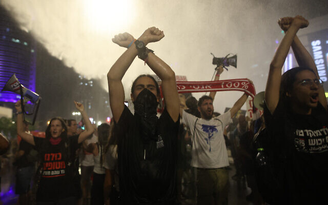 Protesters nationwide hail hostage rescue, urge deal to free the rest ...